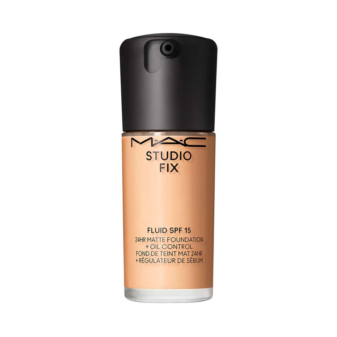Buy M.A.C Studio Fix Fluid Foundation With SPF 15 - NC18 (30 ml) Online at Best Price in India ...